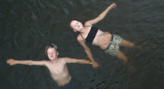 Holger & Vilde (2010) » TheSkyKid.Com